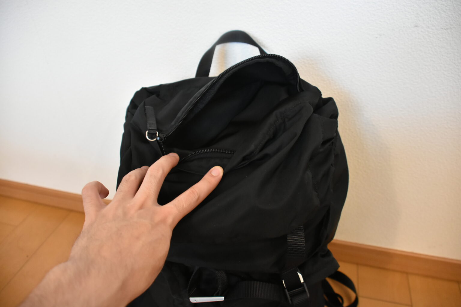 プラダのバックパックV136（2VZ019）の魅力をレビュー！の巻