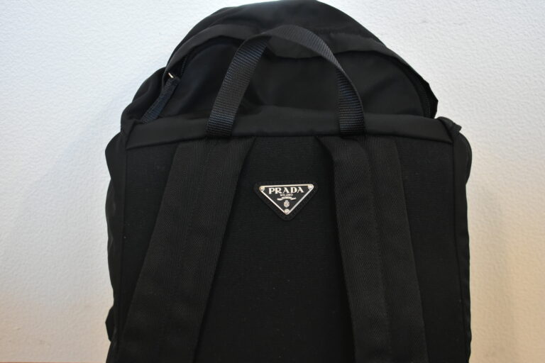 プラダのバックパックV136（2VZ019）の魅力をレビュー！の巻
