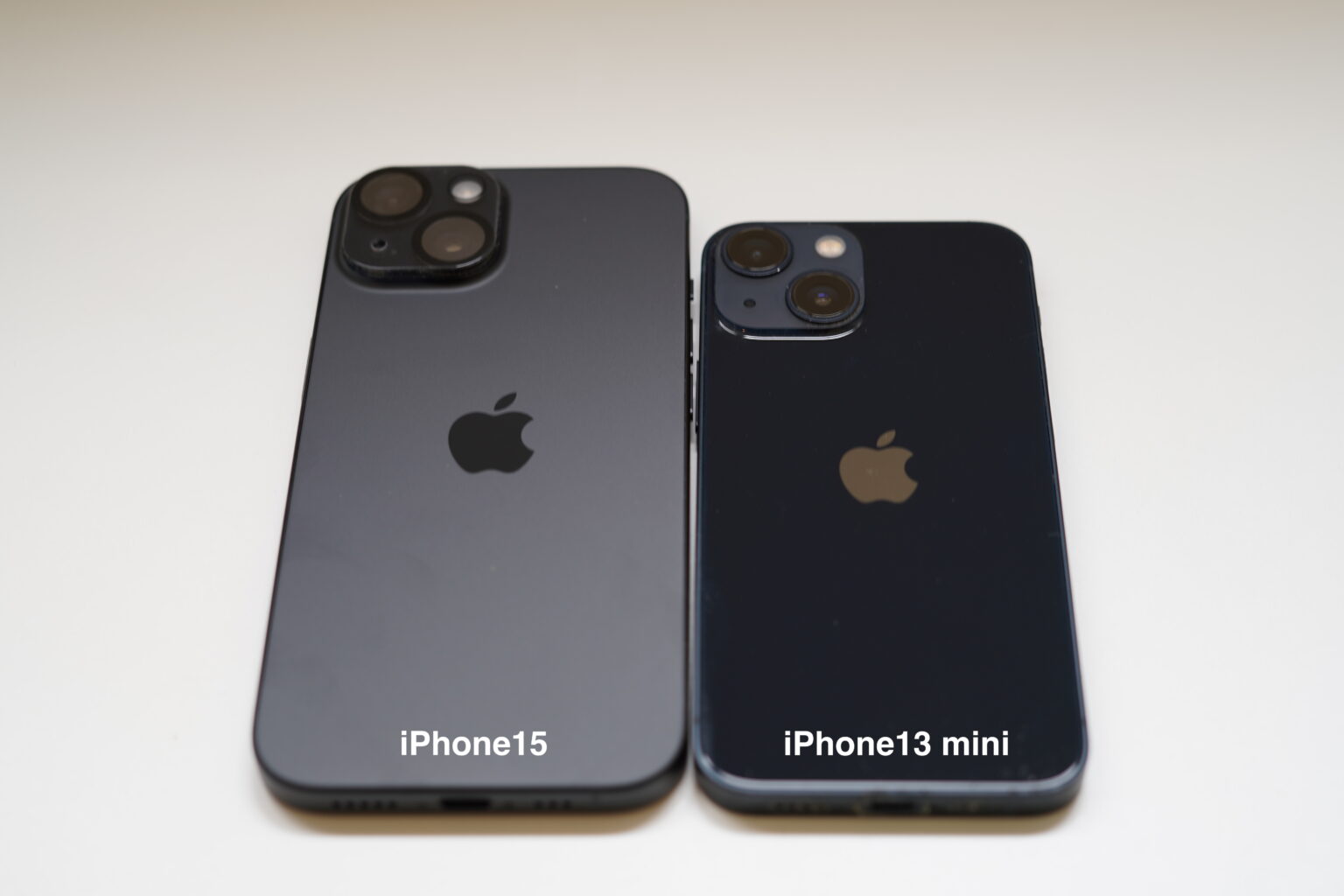iPhone13 miniとiPhone15を比較！サイズ感は？機能差は？おすすめは？の巻